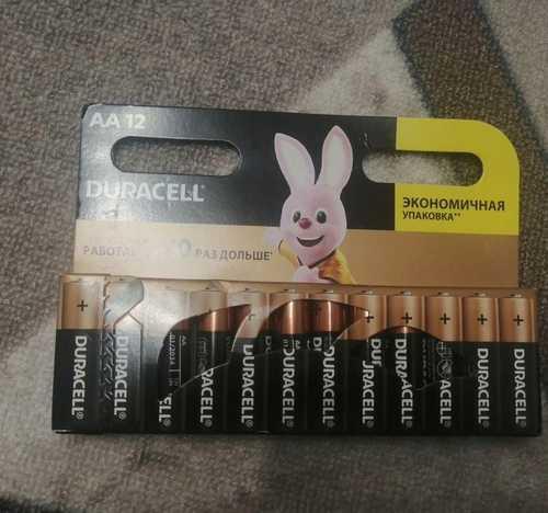 Батарейки duracell 12 шт