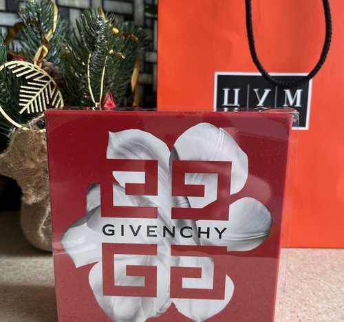 Набор Givenchy из Парижа