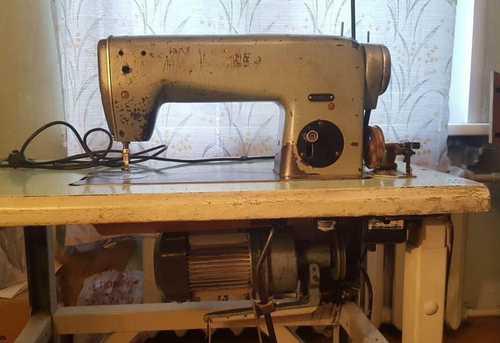 Швейная машина промышленная модель 22