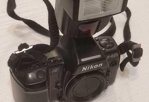 Плёночная камера Nikon F-801 со вспышкой