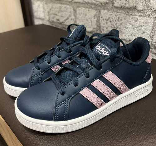 Кроссовки детские Adidas для девочки 29 р-р