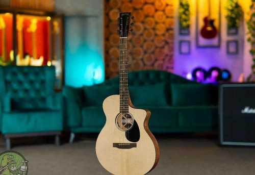 Martin Guitars SC-10E