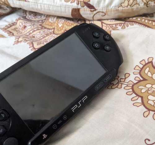 Sony psp e 1004 прошитая + 16 gb