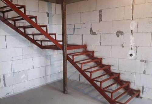 Лестница на металлокаркасе на 2 этаж.Рассрочка