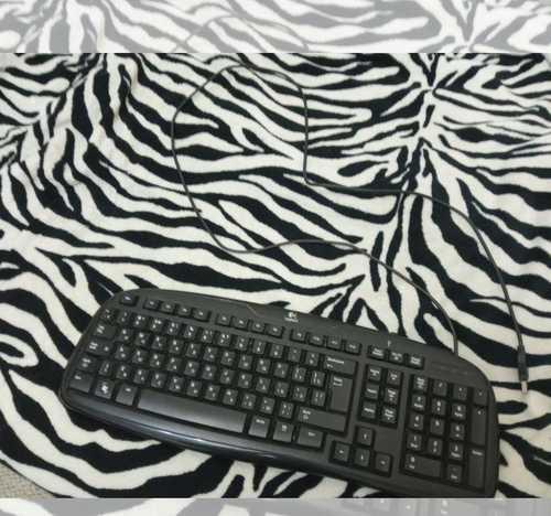 Logitech Classic Keyboard 200