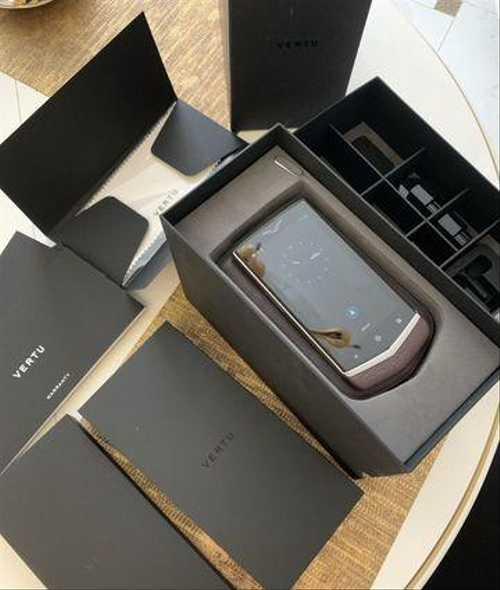 Vertu constellation v