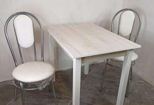 Кухонный стол и 2 стула