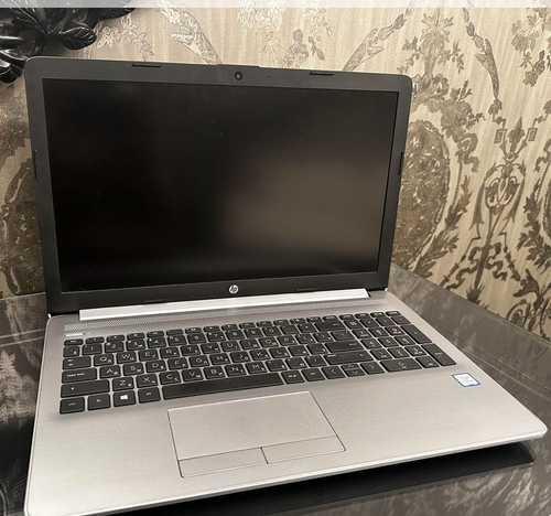 Ноутбук HP 250 g7