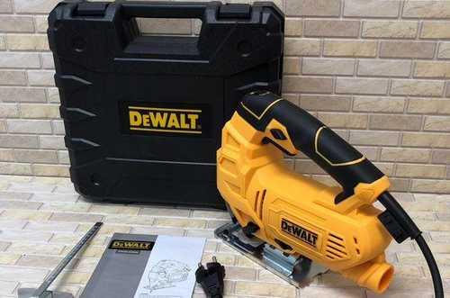 Электро лобзик Dewalt 1180Вт c лазерной наводкой