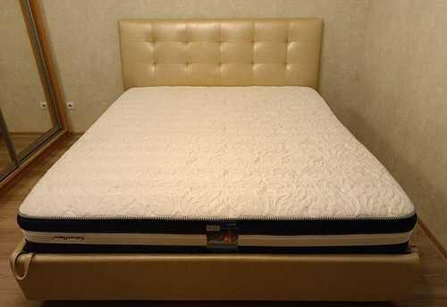 Кровать двухспальная с матрасом 180 х 200 см