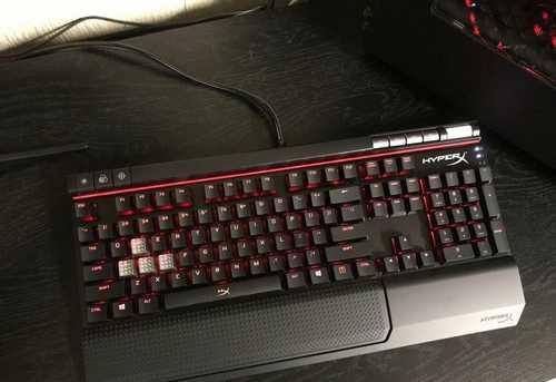 Игровая механическая клавиатура HyperX Alloy Elite