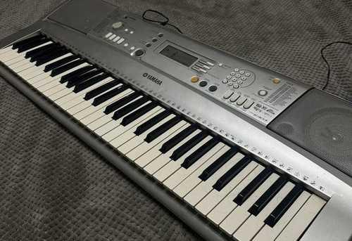 Синтезатор Yamaha psre303