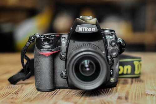 Зеркальный полнокадровый фотоаппарат Nikon D700