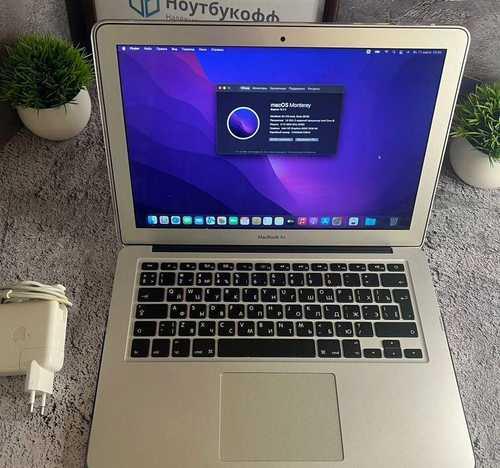 Apple Macbook Air 13 early 2015