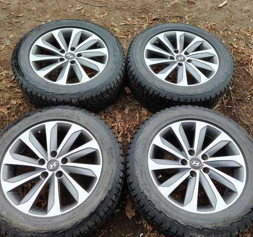 Kia Sportage (IX35) R17 Зимние Hankook 225/60