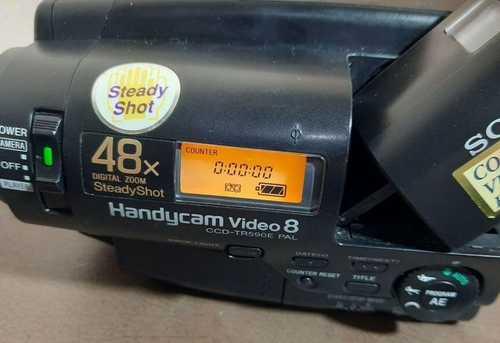 Видеокамера Sony CCD-TR590E