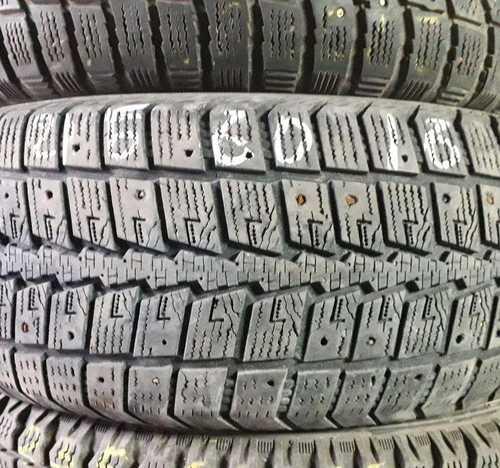 Zeetex Z-Ice 1001-S 215/60 R16