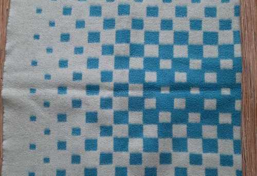 Одеяло детское шерстяное бело-голубое