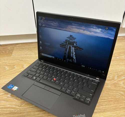 Lenovo thinkpad t14s на i5