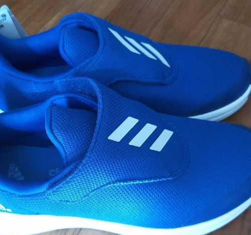 Новые оригинальные кроссовки Adidas FortaRun