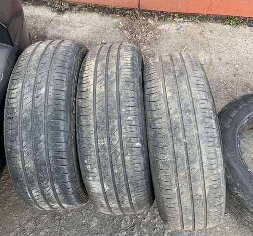Kumho Ecowing KH19 215/65 R16