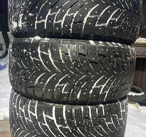 Gripmax SureGrip Pro Ice 245/40 R19 и 275/35 R19