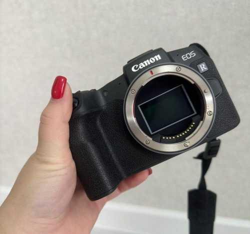 Фотоаппарат беззеркалка canon rp