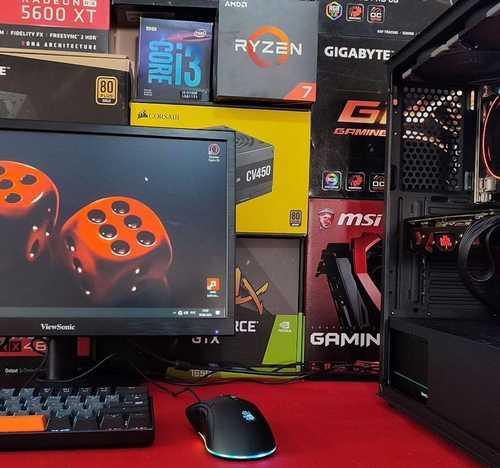 Игровой пк с монитором и клавиатурой