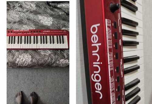 Миди-клавиатура behringer umx 490