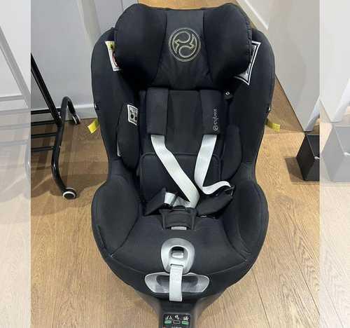 Автокресло с поворотной базой Cybex Cloud Z i Size