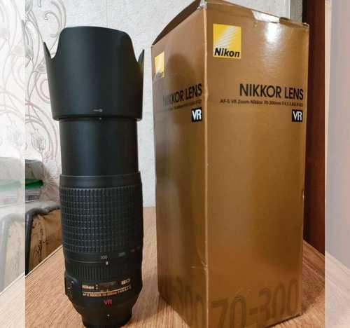 Объектив Nikon AF-S VR Zoom-Nikkor 70-300mm