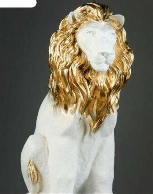 Статуя льва