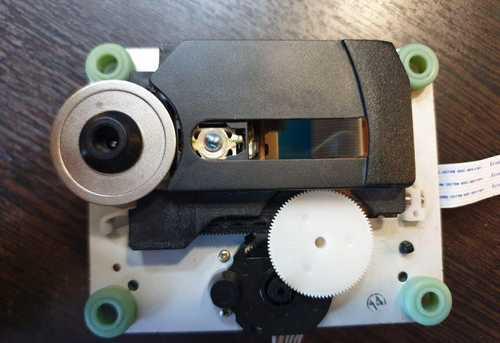 Лазерная головка для CD проигрывателя с приводом