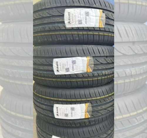 Bars UZ300 215/55 R16 97W