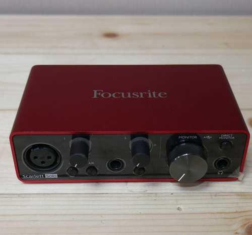 Focusrite Scarlett Solo 3rd Gen Звуковая Карта