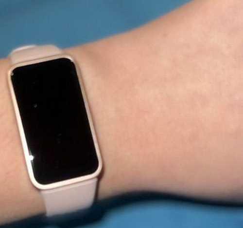 SMART часы huawei band 8