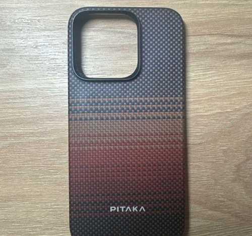 Чехол на iPhone 15 pro pitaka