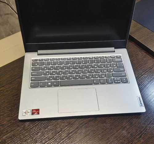 Lenovo ada05(14 дюймов) athlon silver 3050e,nvme