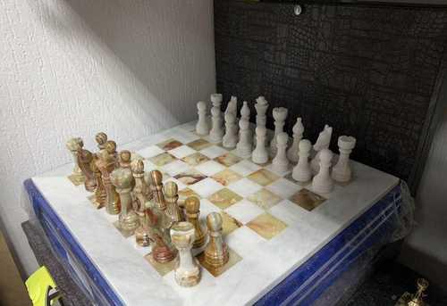Шахматы из натурального камня мрамор оникс
