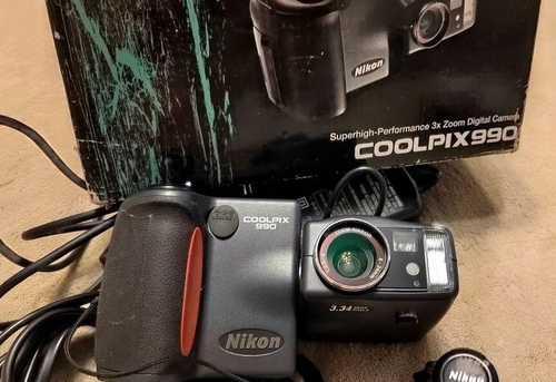 Nikon Coolpix 990