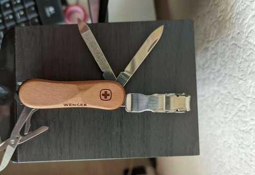 Нож Wenger - Victorinox nail clip wood 580