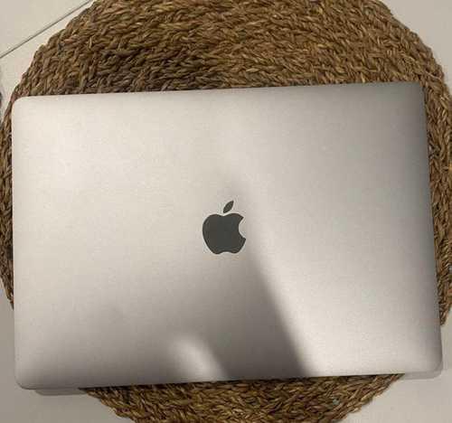 Apple macbook pro 13 2017