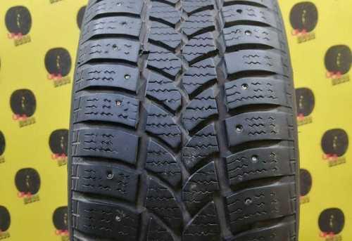 Tigar Sigura Stud 215/55 R16