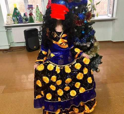 Платье маскарадное