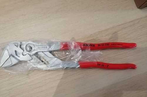 Клещи переставные-гаечный ключ Knipex 86 03 250 25