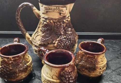 Глиняный кувшин, с кружками