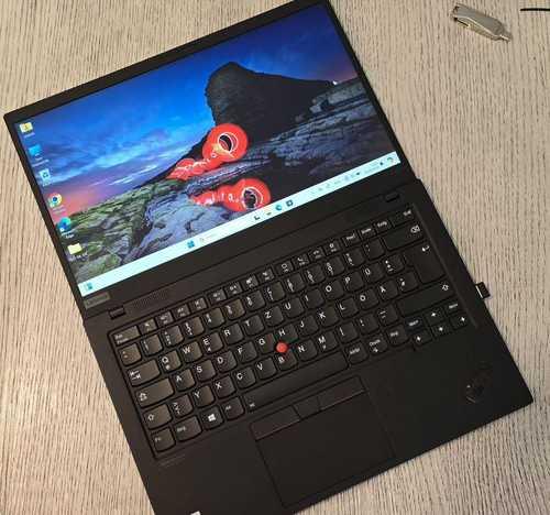 Lenovo X1 Carbon 8 i7-10610 16Gb/512SSD LTE Сенсор