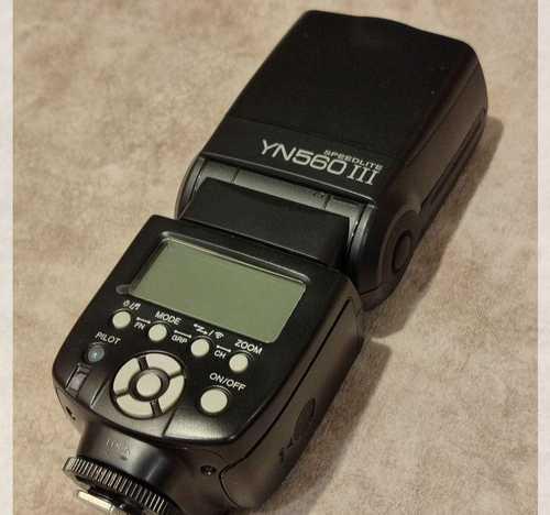 Вспышка камеры YongNuo Speedlite YN-560 III