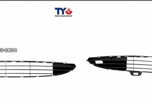 206 решётка В передний бампер новая
