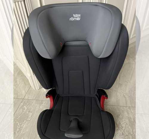 Автомобильное кресло britax romer kidfix